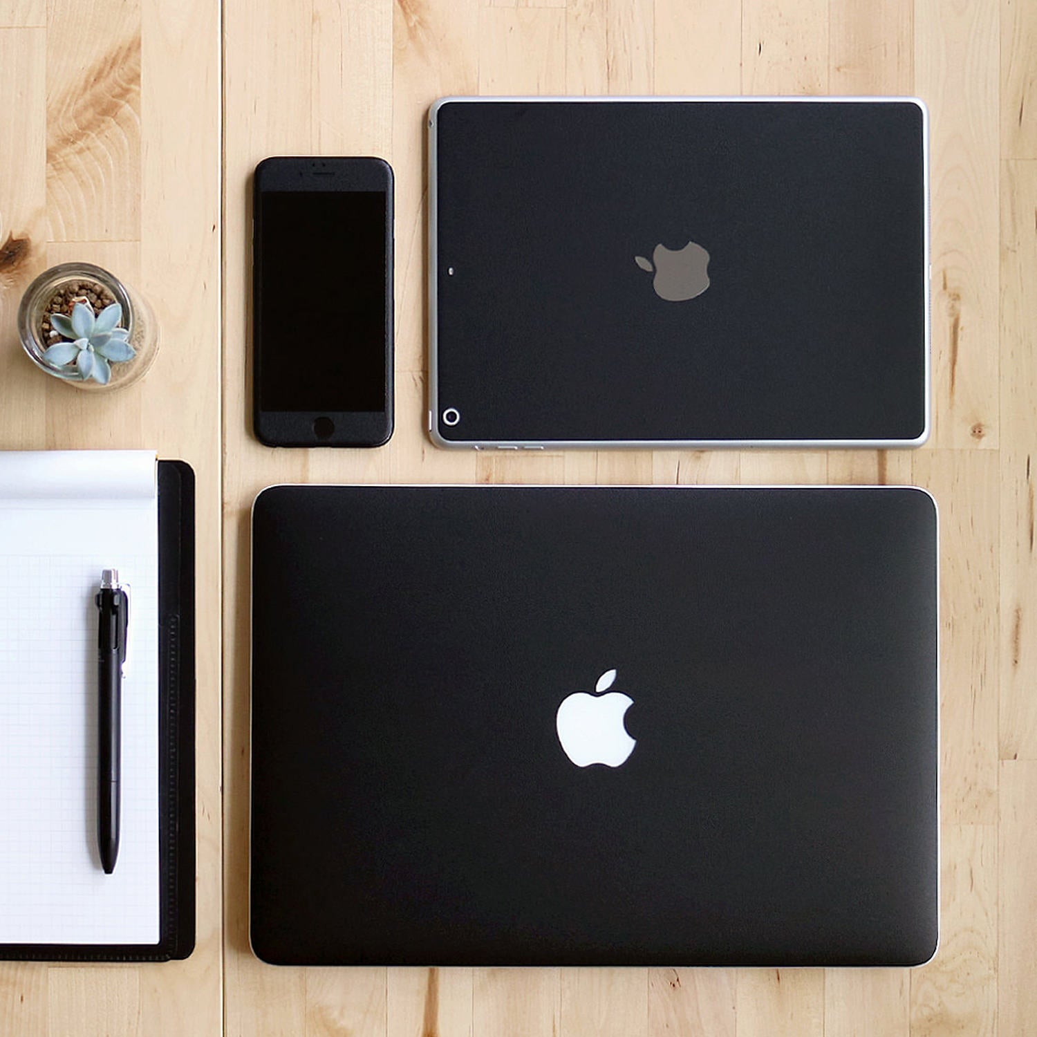 スキンシール MacBook Air 13インチ (2010~2017) ブラック – wraplus スキンシール MacBook Air 13インチ (2010~2017) ブラック – wraplus